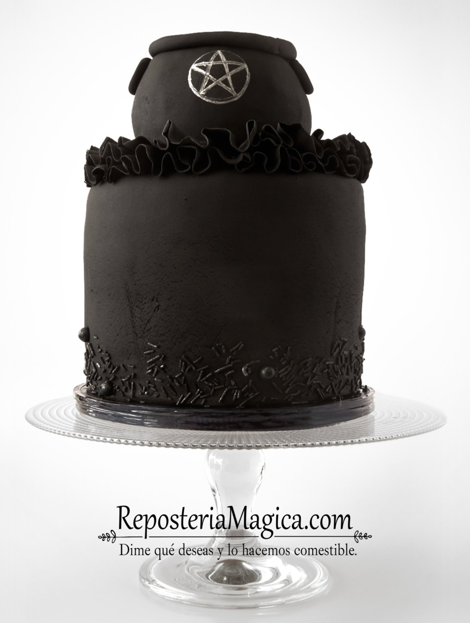 Pastel Alto con Caldero – Repostería Mágica